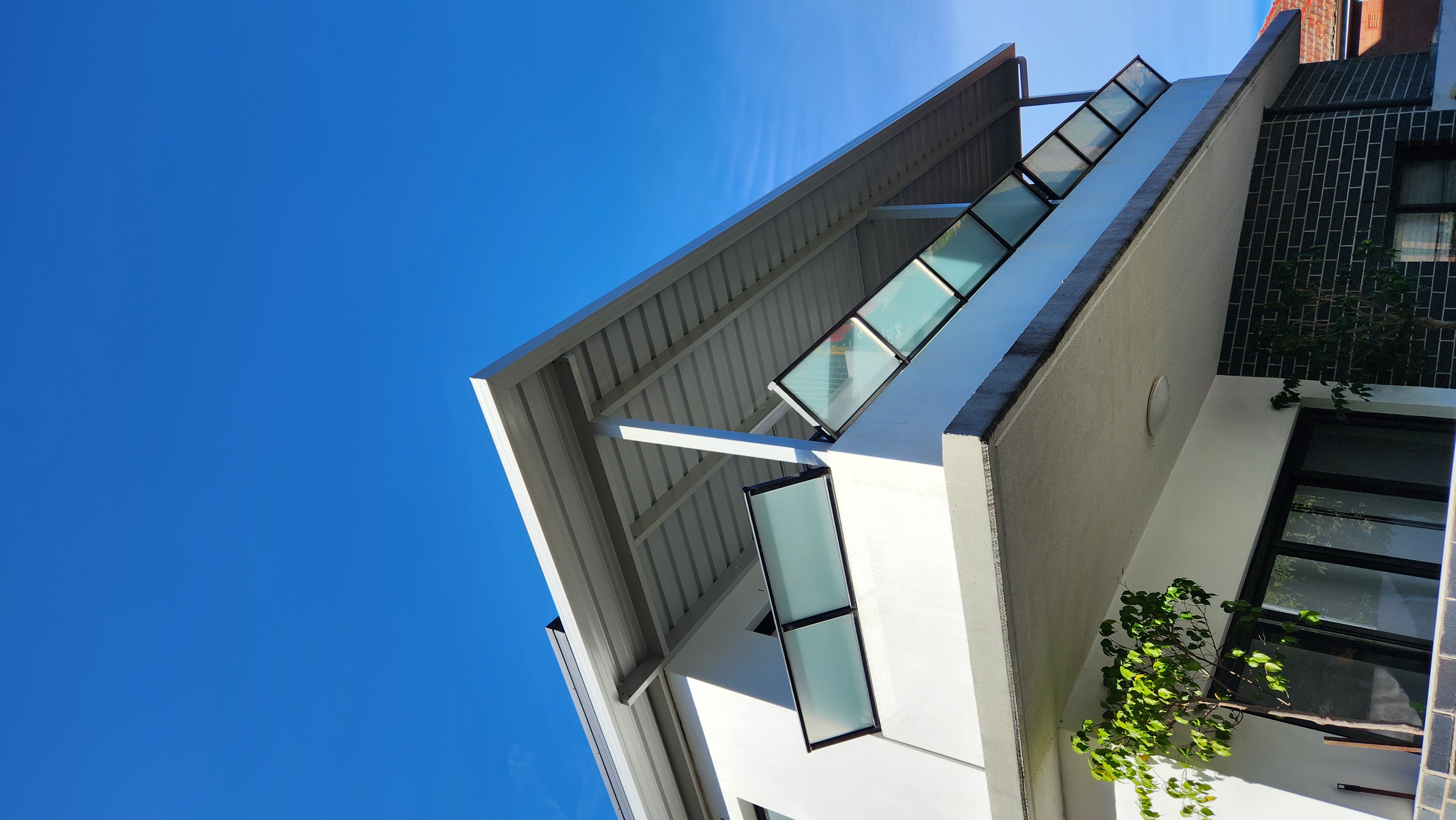 Sam Outdoor Living - Colorbond Pergola Roof On Balcony VIC,